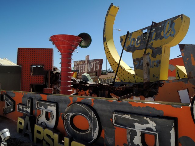 The Neon Museum | Uncouth Reflections